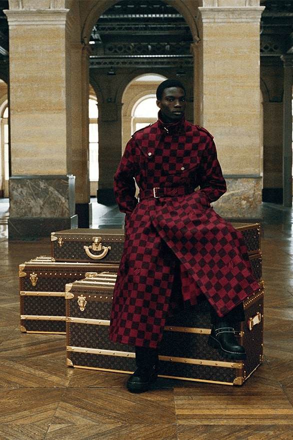 Louis Vuitton đưa sự phô trương tới Paris