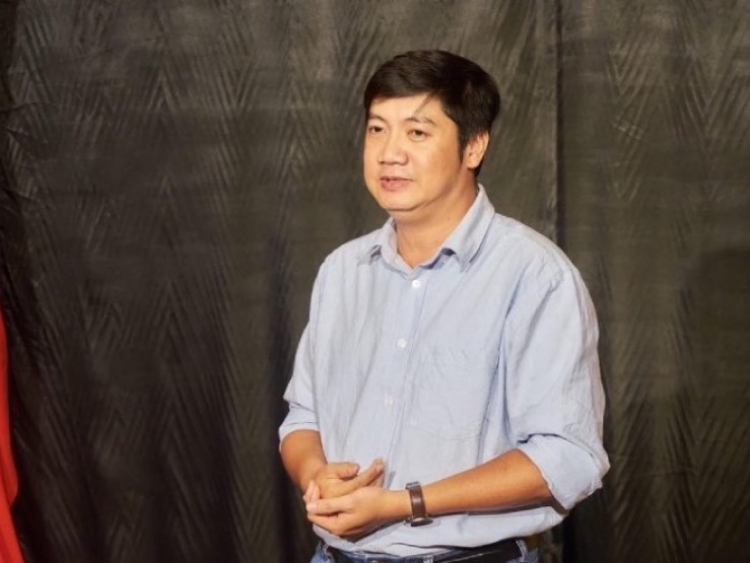 NSƯT Vũ Xuân Trang gồng mình bù lỗ để sân khấu kịch sáng đèn