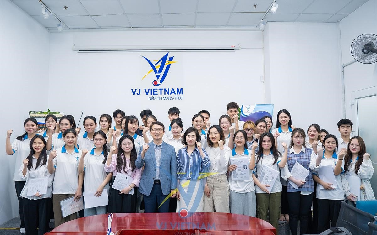 Hành trình kiến tạo giấc mơ VJ tự hào đồng hành 12 năm cùng du học sinh ...