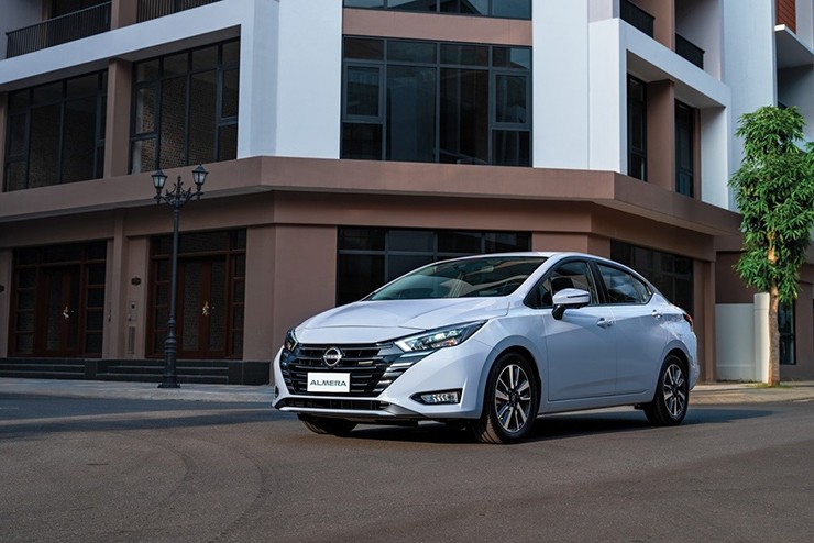 Nissan Almera 2026 trình làng, sedan hạng B giá từ 482 triệu đồng