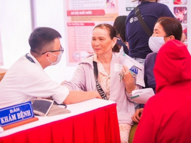 Coca-Cola Việt Nam và Mạng lưới người thu gom hỗ trợ người thu gom rác ...