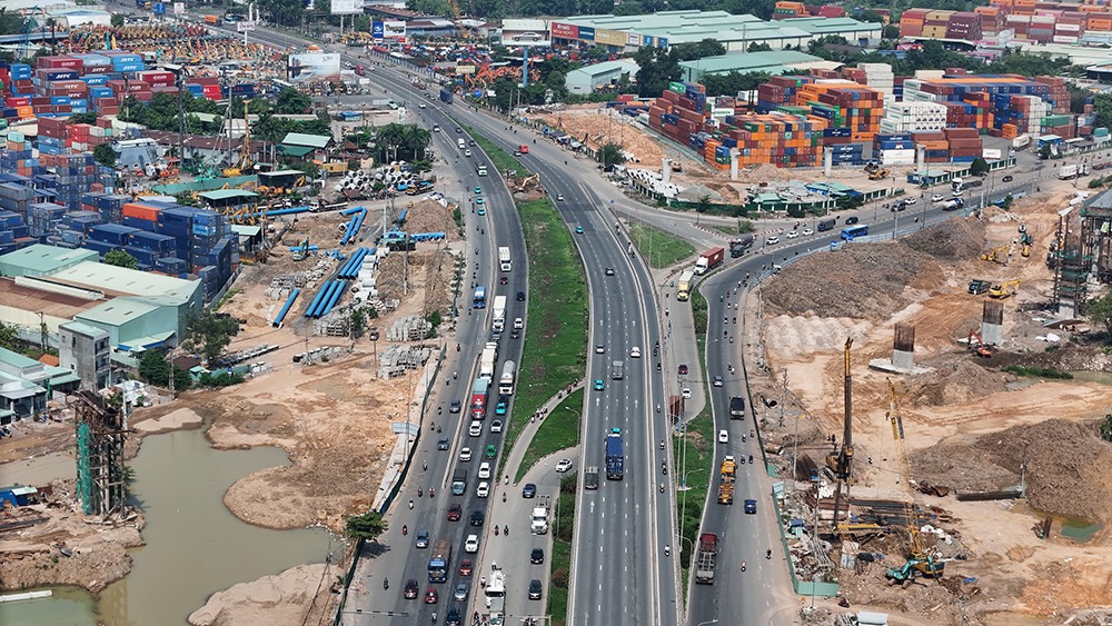 Cú hích cho địa ốc khi 4 hạ tầng trọng điểm “về đích” năm 2025