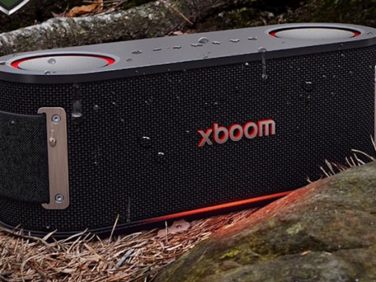 Loa di động tích hợp AI để hiệu chỉnh âm thanh, ánh sáng thông minh