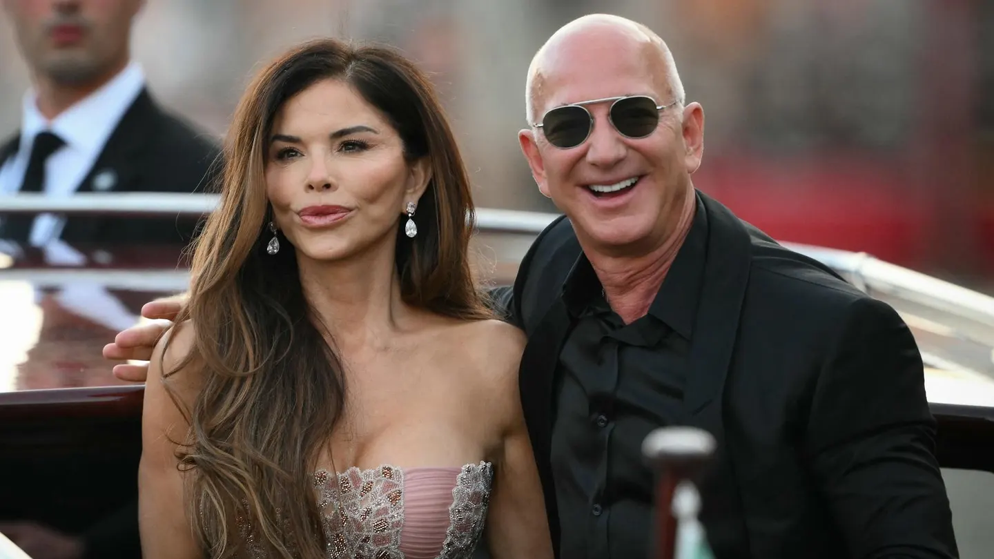 Chiếc đồng hồ 7,8 tỷ đồng của vợ tỷ phú Jeff Bezos Lauren Sánchez và lý ...