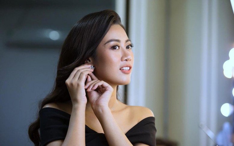 MC Anh Thi vượt 1.000km bằng xe máy từ Sài Gòn về quê giữa mùa dịch ...