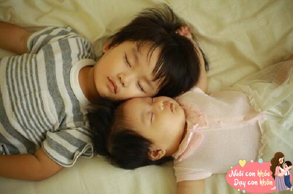 Trẻ ngủ vào khung giờ này sẽ cao lớn nhanh và tăng IQ vượt bậc