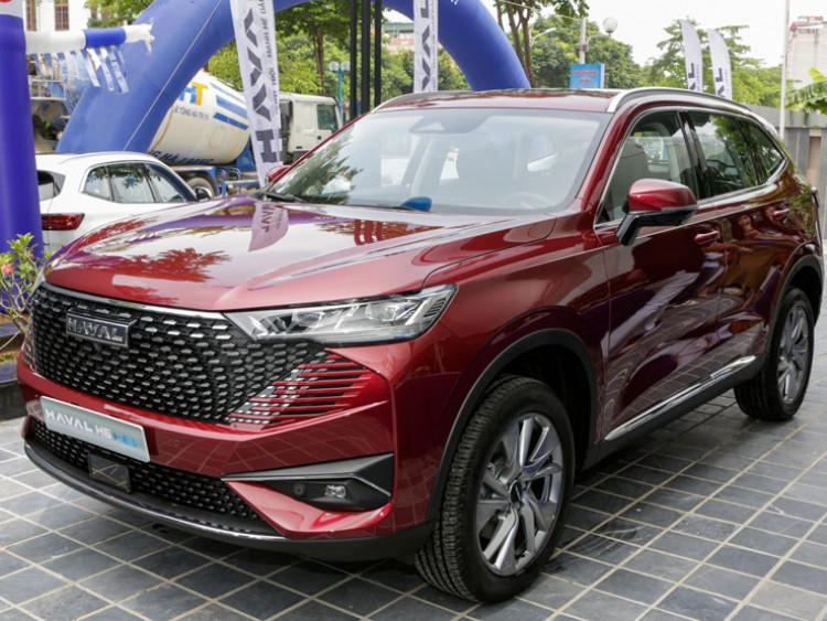 Mẫu xe lai điện Haval H6 Hybrid có giá khoảng 862 triệu đồng