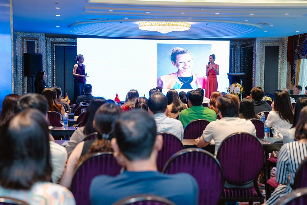 Hội thảo Định cư Harvey Law Group - Bước đệm mở lối cho doanh nhân Việt ...