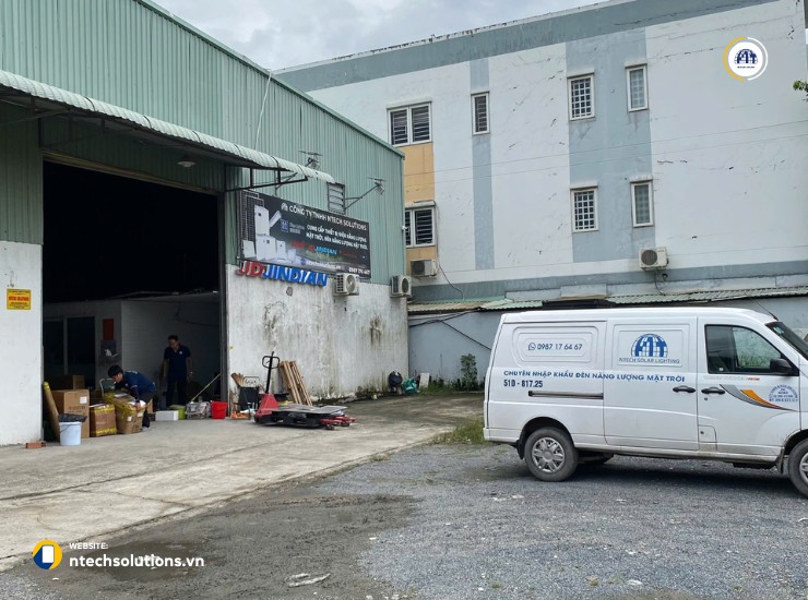 Điện mặt trời dễ dàng hơn với NTech Solutions - giải pháp tối ưu của người Việt