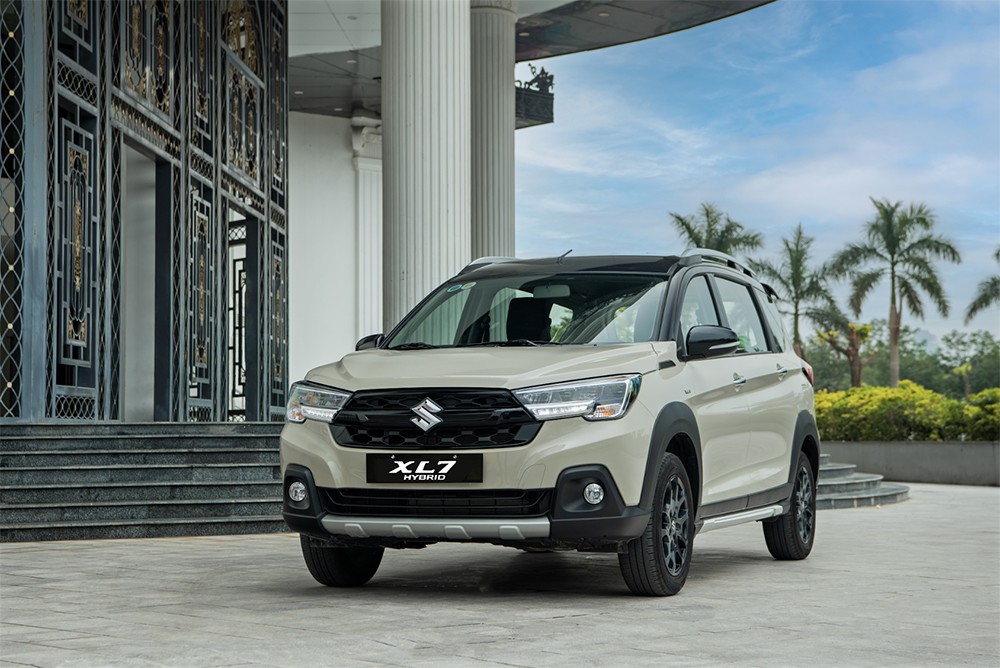 Chủ xe XL7 Hybrid “Tiết kiệm từng giọt xăng, đáng đồng tiền bát gạo ...