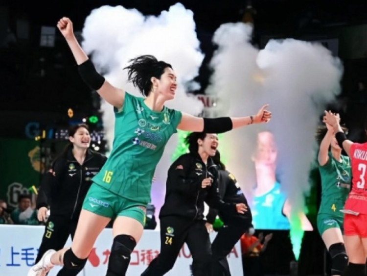 Thanh Thúy Bích Thủy thăng hoa ở Nhật Bản, tự tin tranh HCV bóng chuyền SEA Games